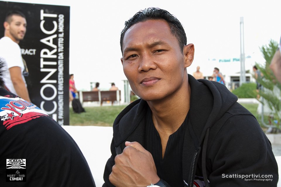 Saenchai leggenda della Thai Boxe - Fotografia Sportiva Scattisportivi